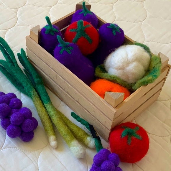 Toys | 14 Piece Felted Wool Fruit And Veggie Play Set | Poshmark